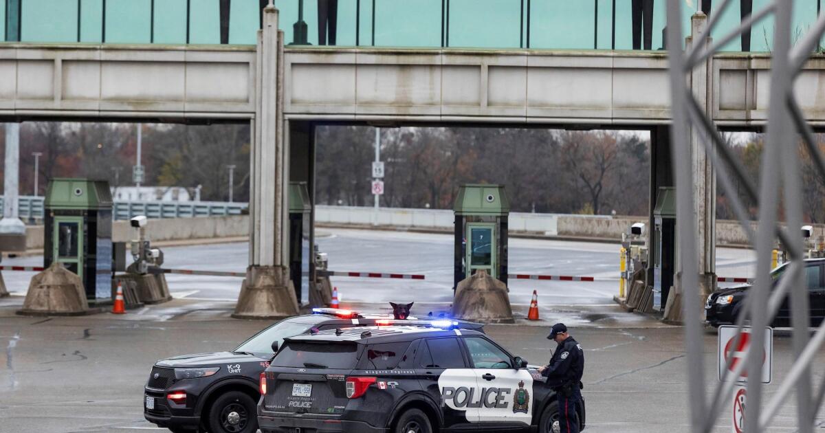 Watch News Wrap: Vehicle explodes at Niagara Falls border crossing ...