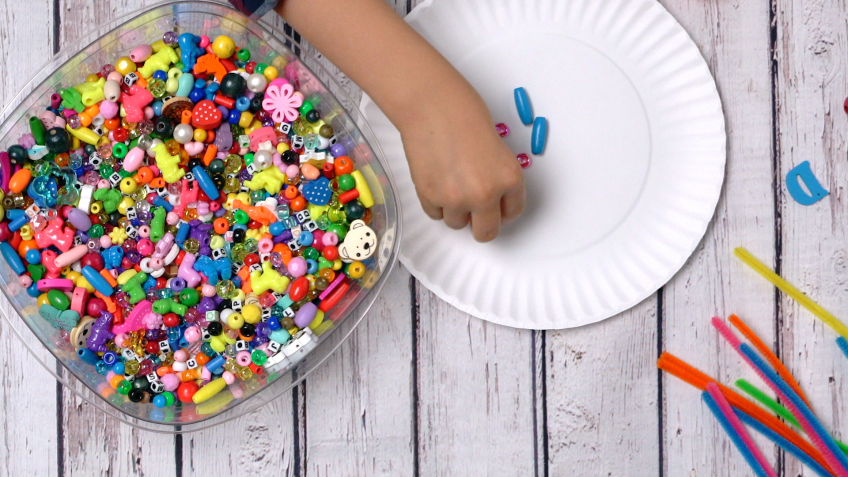 Make Bead Wands to Practice Sorting | Early Childhood | PBS SoCal