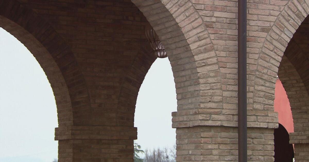 Watch Thomas Beeby | Portraits in Architecture Season 1 | PBS SoCal