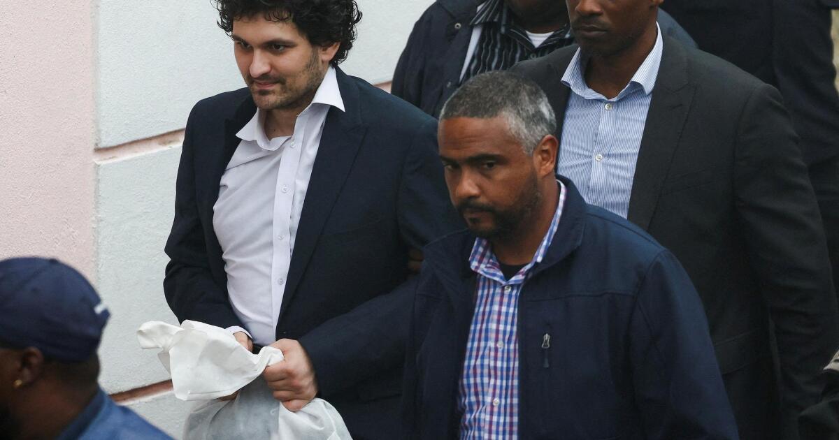 Watch News Wrap: FTX founder released on $250 million bond | PBS ...