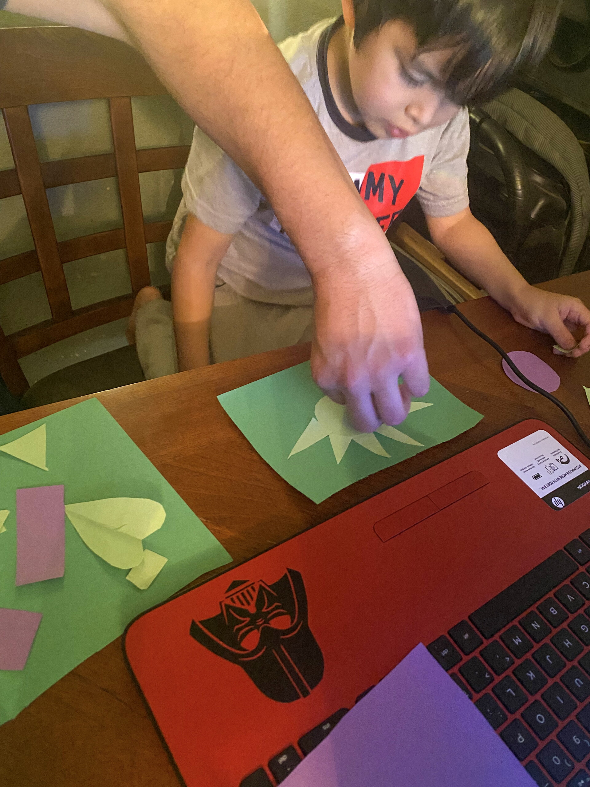 Go on a Shape Hunt | Early Childhood | PBS SoCal